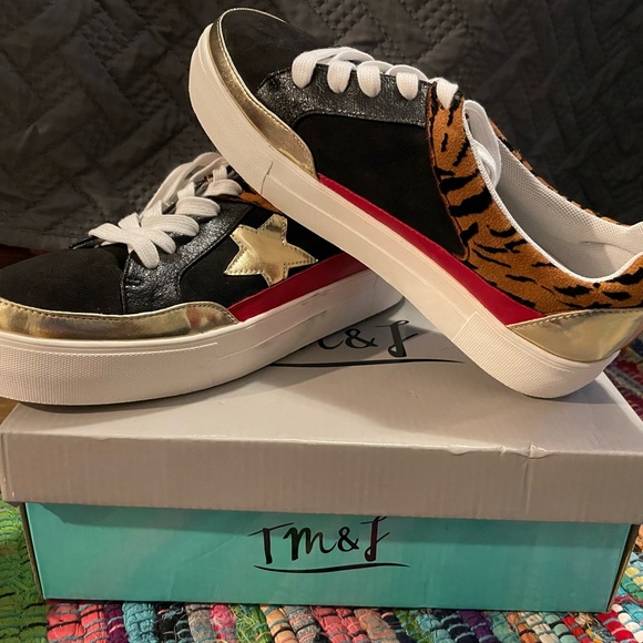 Tm | Shoes | Tmj Tennis Shoes Never Been Worn | Poshmark